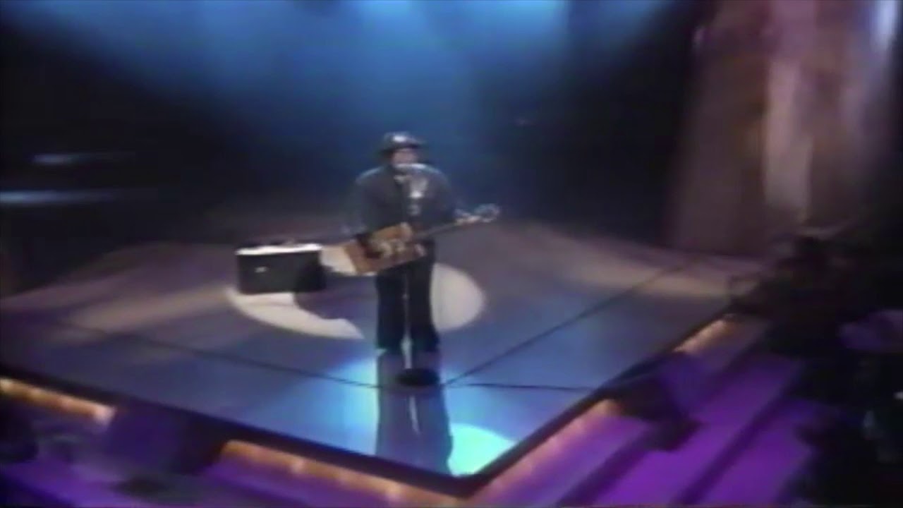 Bo Diddley on Solid Gold c1988 - YouTube