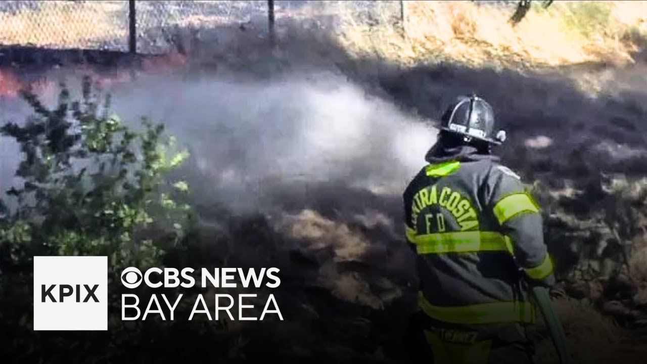 Crews contain brush fire that burned old golf course in Pittsburg - YouTube