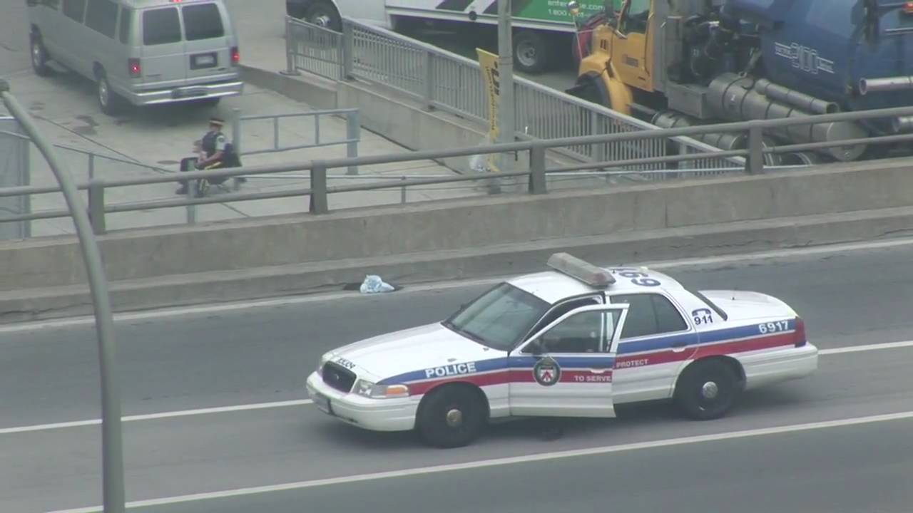 G20 Toronto Summit Leaders Motorcade On Gardiner Expressway Police ...