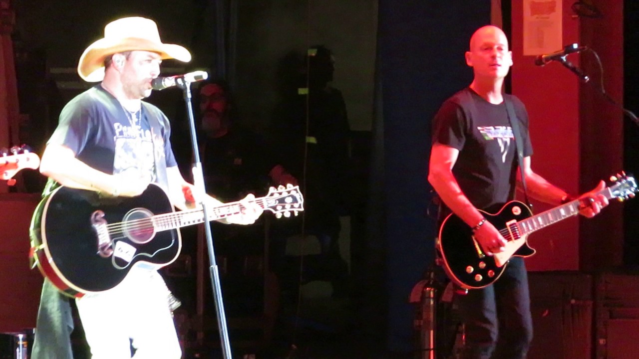 Jason Aldean-Amarillo Sky-Off the Rails Country Music Fest-Frisco TX ...
