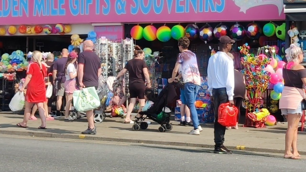 Blackpool sea side road view | Blackpool street view | Manchester to ...