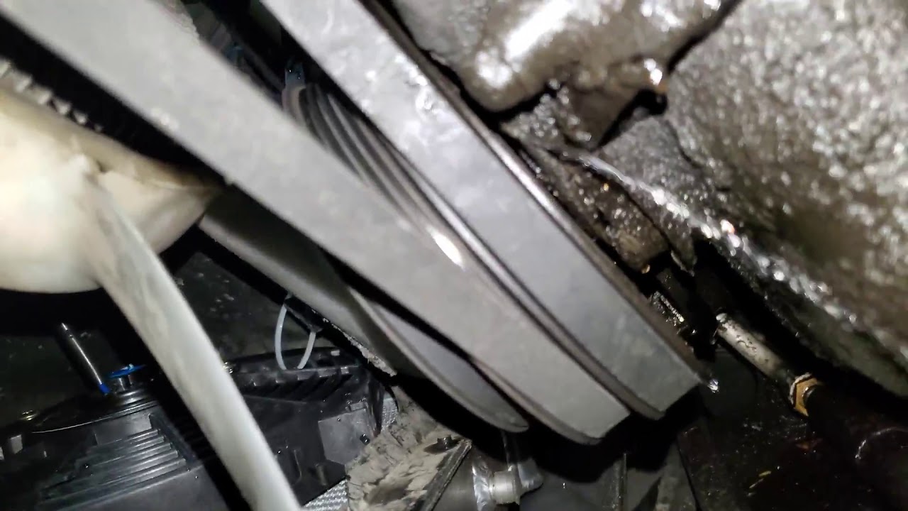 1987 300zx z31 Water Pump bad seal - YouTube