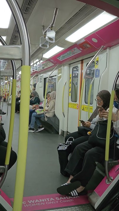 suasana dalam trem MRT Kuala Lumpur - YouTube