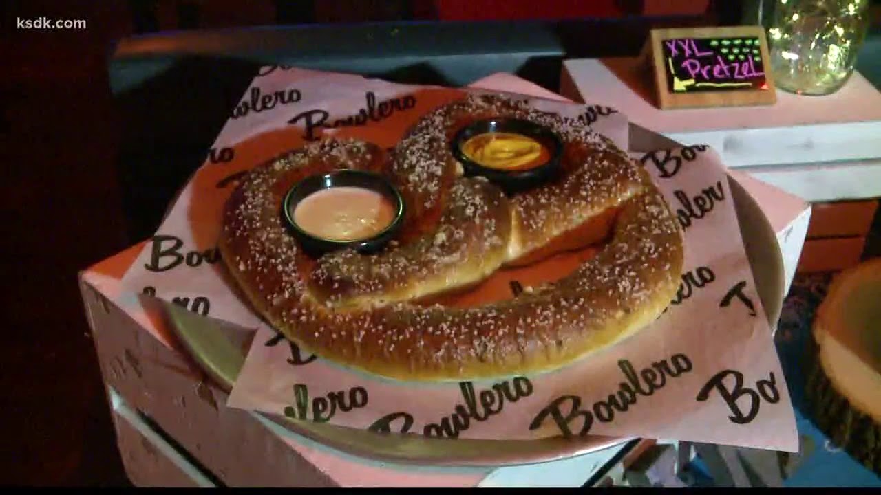 Bowlero opens in St. Peters with massive eats and free bowling - YouTube
