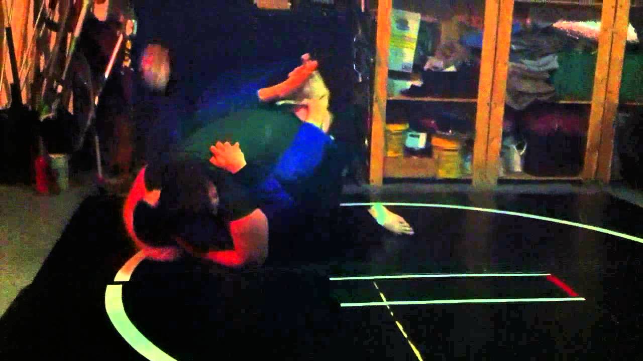 Max vs Jesse - YouTube