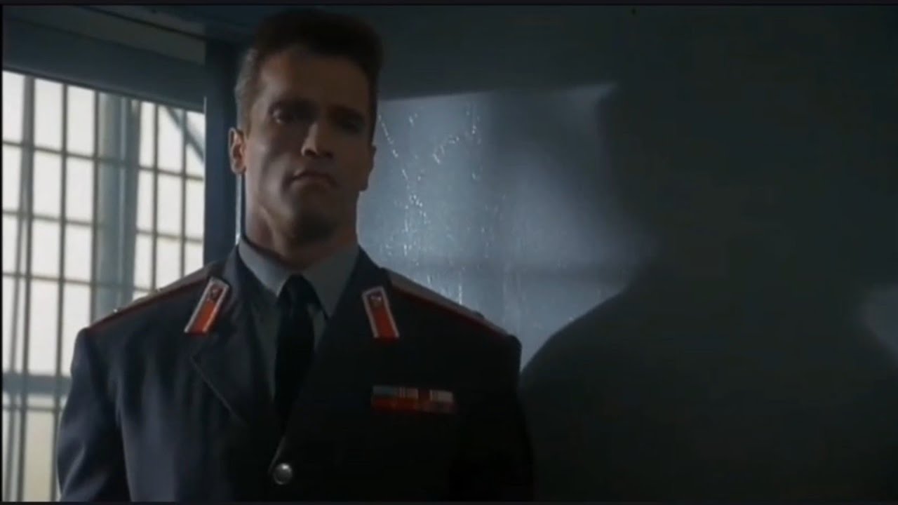 Red Heat (1988) - Ivan Danko and Viktor Rosta first encounter in ...