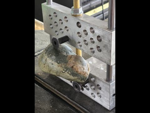 SLab'a'saurus Awesome rock cutting assistant - YouTube