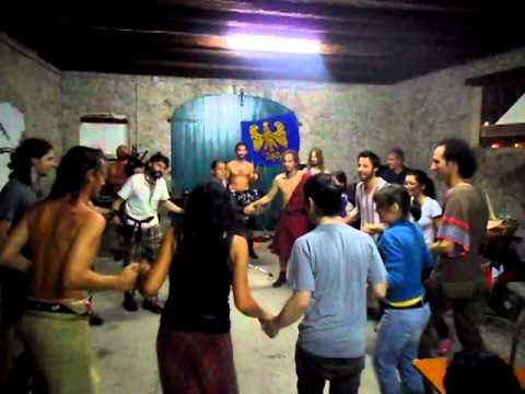 CLAN PETRIE " Tourdion" Festival celtico Joannis -Ai Vecchi Ippocastani ...