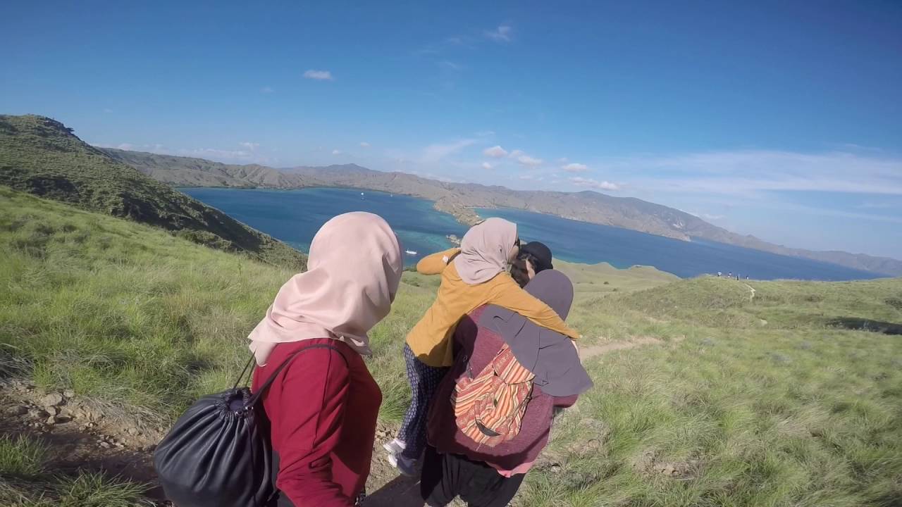 Backpacking Around Indonesia (Lombok- Bali- Flores) - YouTube