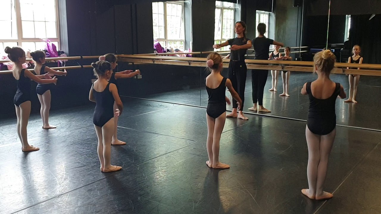 VIP Ballet Boost Workshop at SA Dance Ealing, London - YouTube