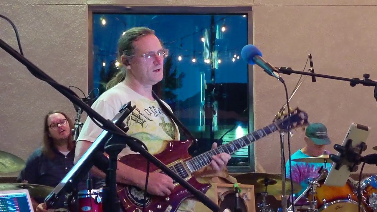 Possum: Playing in the Band 6 29 19 Crooked Lane - YouTube