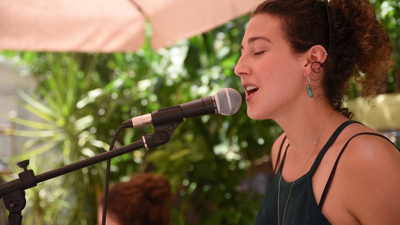 Chelsea Morning- (Cover to Joni Mitchell) - YouTube