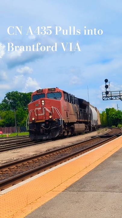 CN A435 Pulls into Brantford VIA ~ #canadiantrains #cnrailway #railfan ~ - YouTube