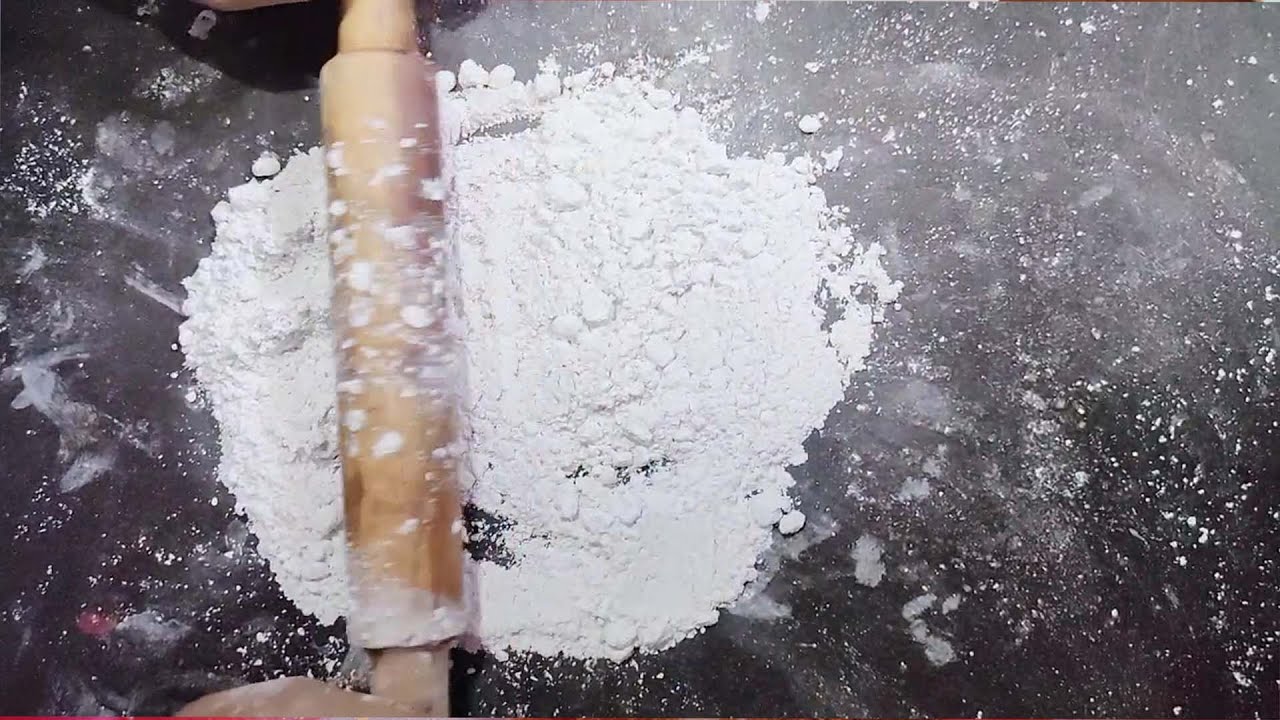 ASMR crush the chalk powder |ASMR Chalk pieces satisfying crushing | # ...