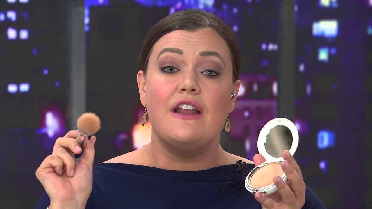 IT Cosmetics Celebration Foundation Illumination with Brush with Sharon ...