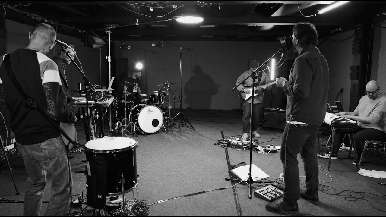 Supercaan - LIVE 'A Tiger Walks The Streets' Session 2024 (Feat. Simon ...