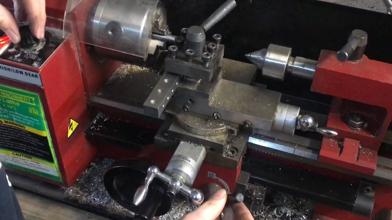 “learning” metal lathe AUTO FEED (tricky) nitty-gritty details - YouTube