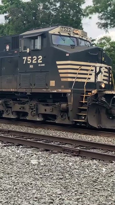 NS 16T at Hummelstown PA with a friendly engineer! - YouTube