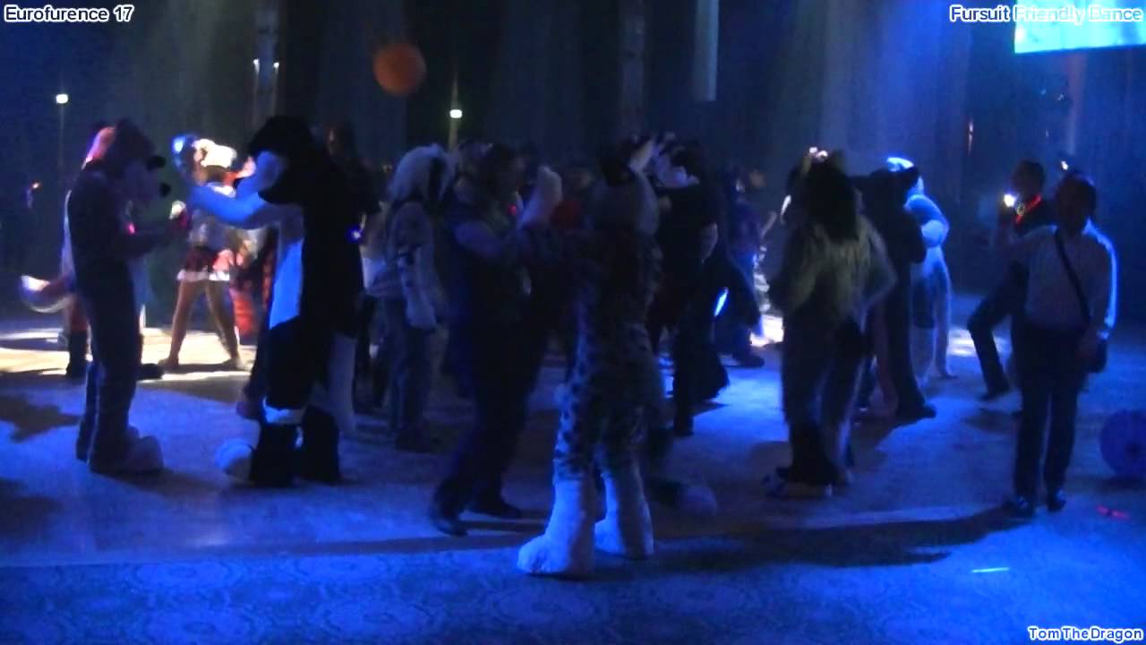 Eurofurence 17 - Fursuit Friendly Dance [720p] - YouTube