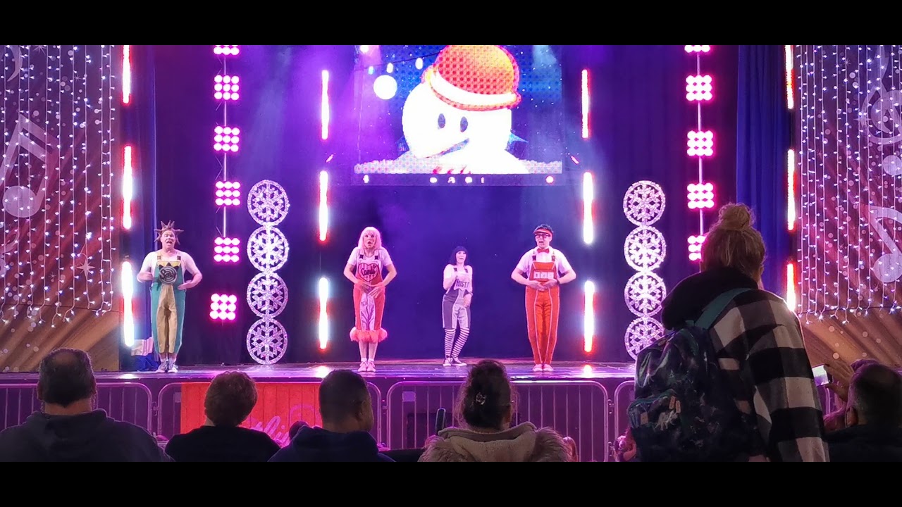 Skyline gang Christmas Party 2021 Butlins #4 - YouTube