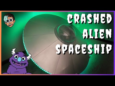 👻HalloweenCostumes.com HUGE new UFO prop - Unboxing/setup!🎃