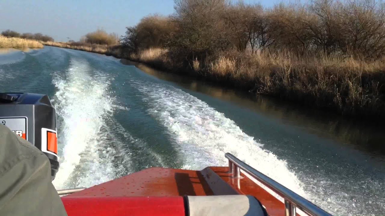 First Run In My Sims Super V Speedboat On The River Hull - YouTube