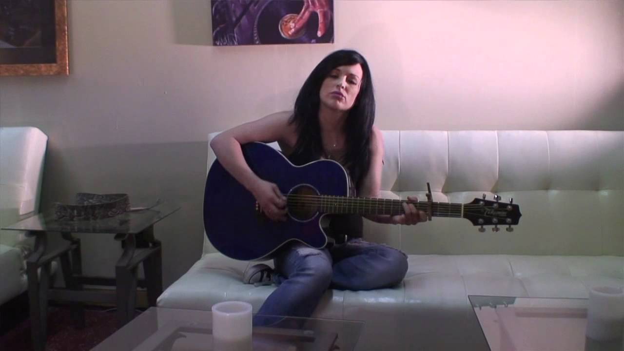 Jesse Roach - Misfit - YouTube