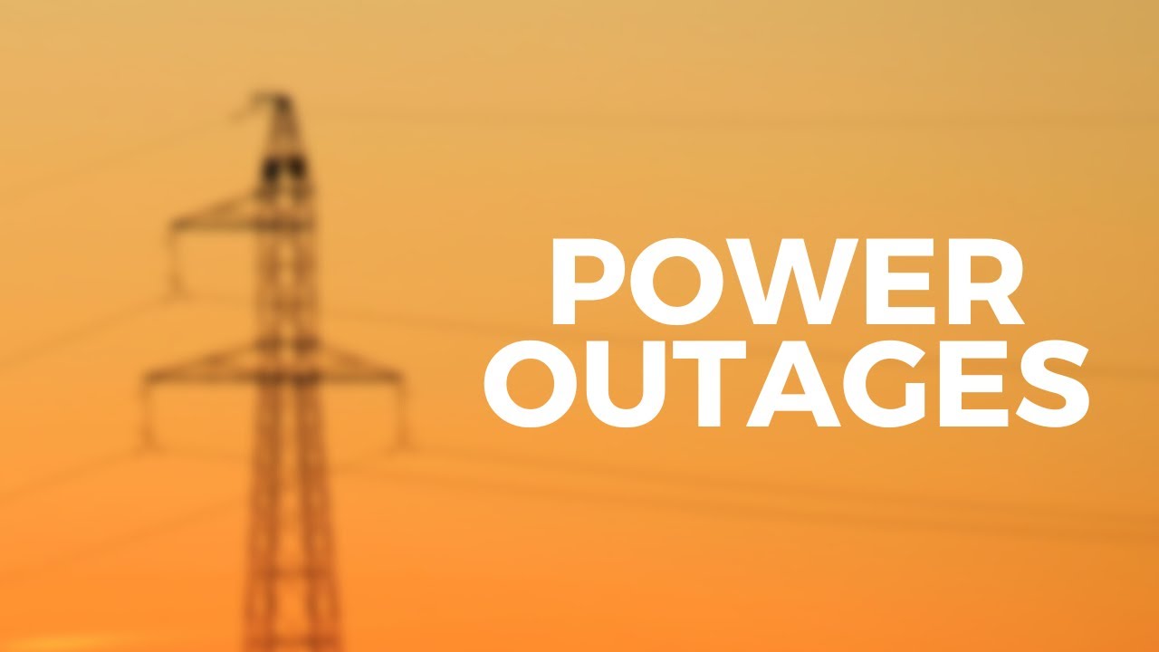 Wind-related power outages being reported across Northwest Ohio - YouTube