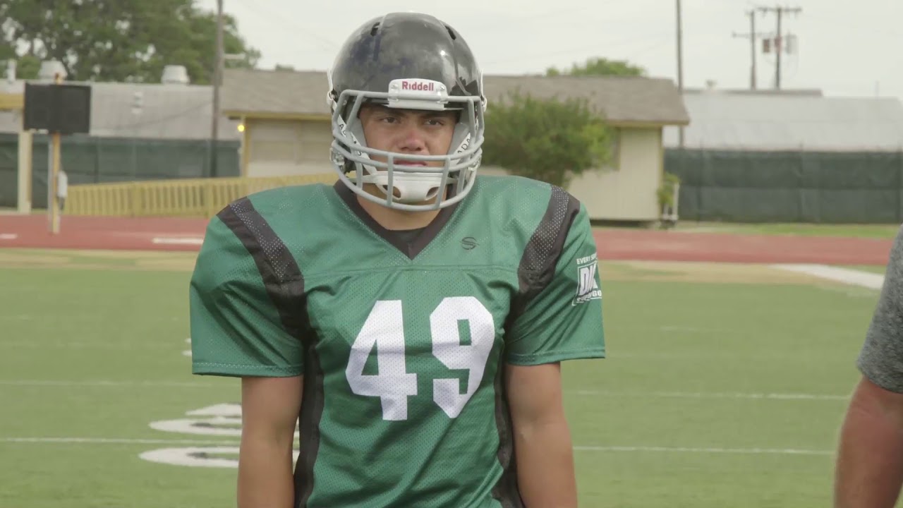 Linebacker Tips: Stance & Movement - YouTube