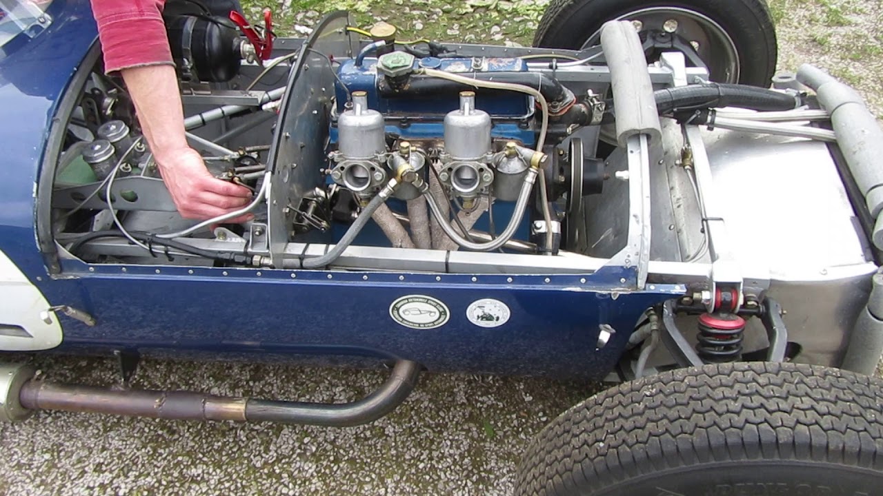 1099cc Standard/Triumph FJ engine - YouTube
