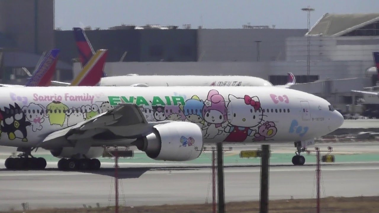 EVA AIR 777-300ER (HELLO KITTY) livery at LAX - YouTube