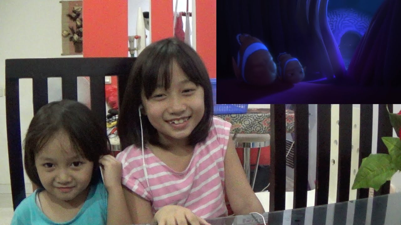 FINDING DORY TRAILER #1 MY SISTERS' REACTION!!! - YouTube