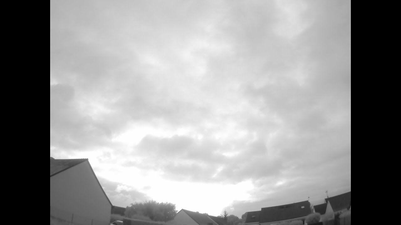 ALIEN STAPLER - YouTube