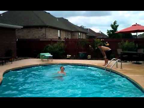 Boys swim in cold pool - YouTube