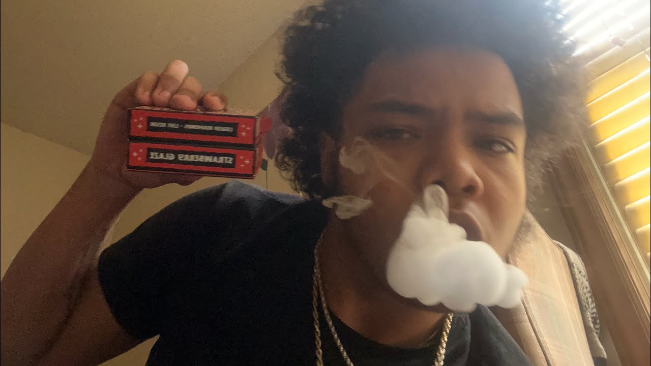 Trying Fryd Donuts 2G Disposable - YouTube