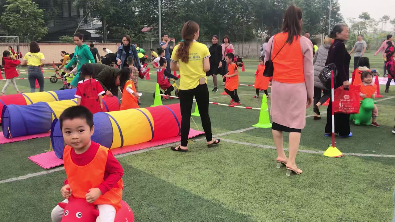 Noel Talent Kids - YouTube