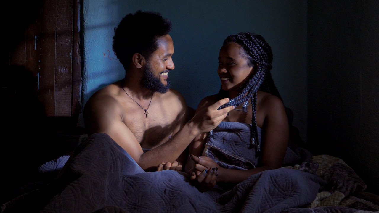 ሚስቱን አረብ ሀገር ልኮ ከእህቷ ጋር የሚዳራው ግለሰብ Youtube