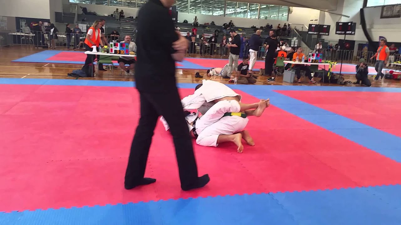 Adam khamis BJJ Oceanic championships 2015 - YouTube