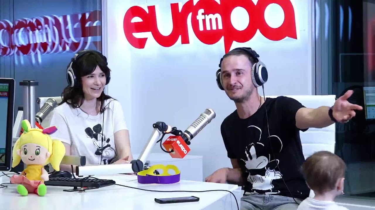 Serban Copot (Hiena) impreuna cu familia in Dimineata Zurli - YouTube