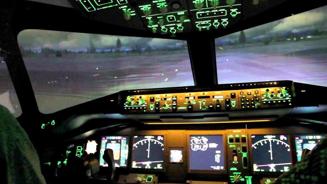 Boeing 777 flight deck training day 2 - YouTube