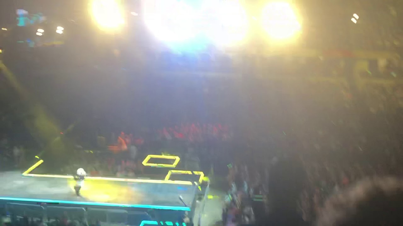 Dude Perfect Tour Indianapolis Panda dance - YouTube