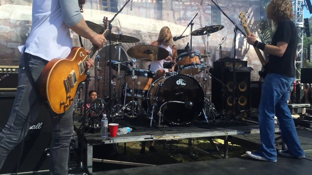 Chevy Metal-Sheer Heart Attack - YouTube