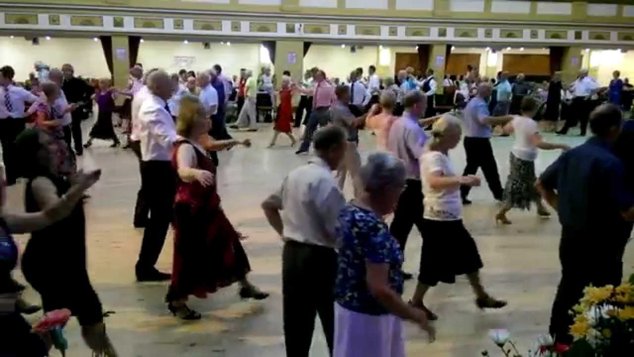 Trafalgar Two Step Sequence Dance - YouTube