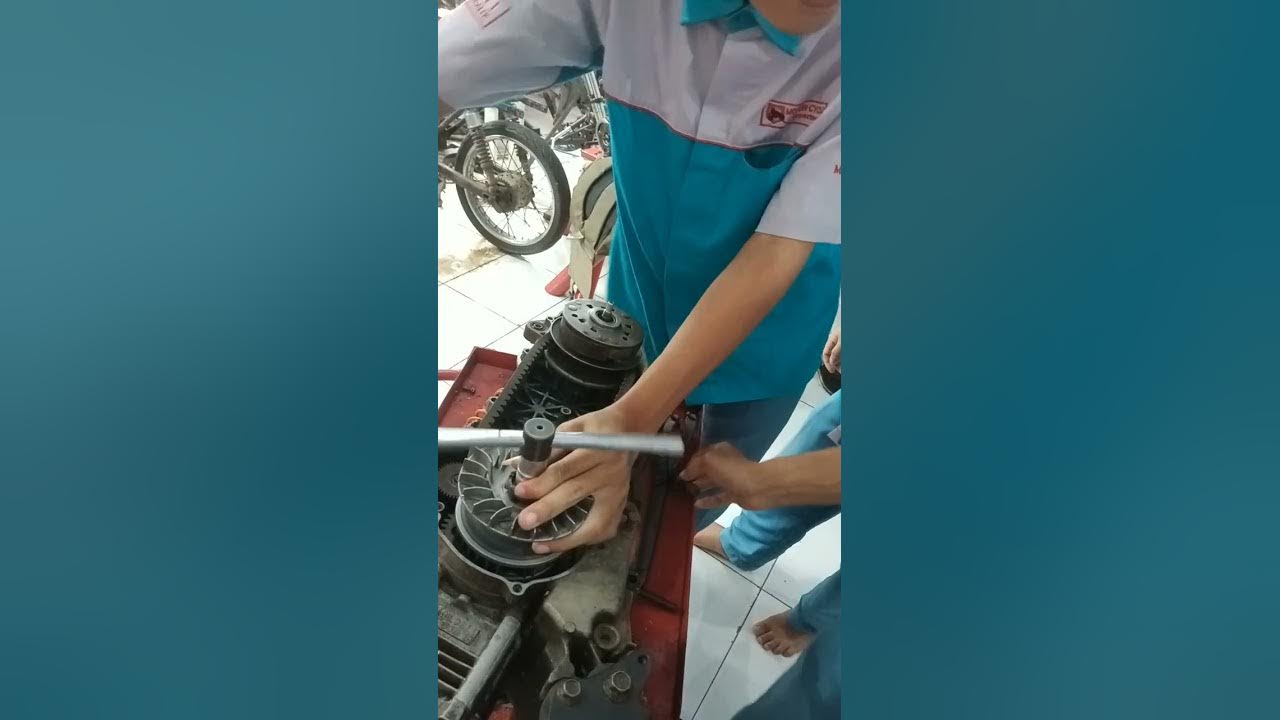 uji praktek CVT Honda Beat FI,XII Teknik Sepeda Motor (TSM) - YouTube