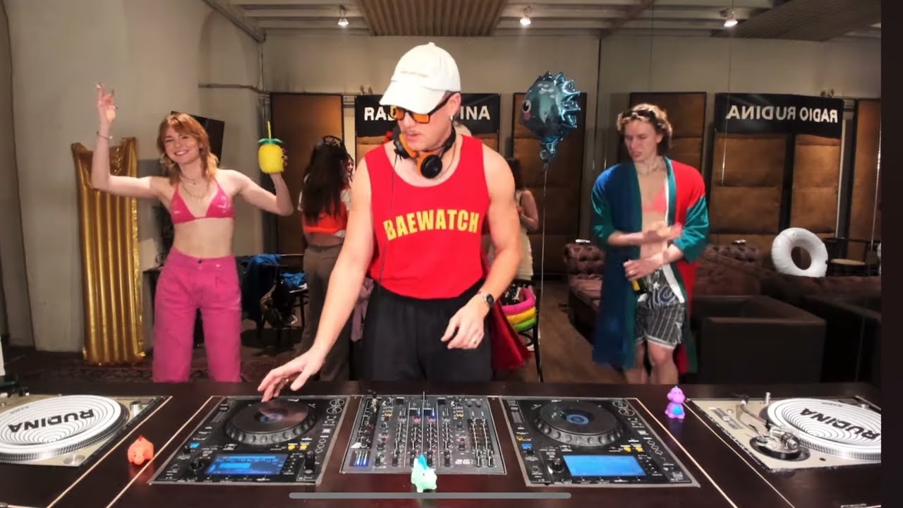 Justin Tinderdate | Radio Rudina - YouTube