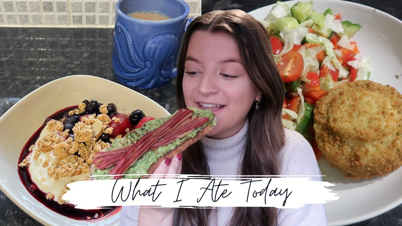 *REALISTIC* WHAT I EAT IN A DAY - YouTube