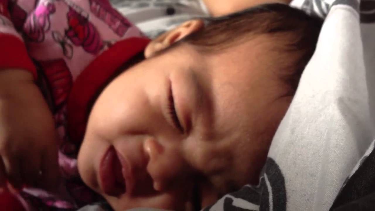 Baby Aaliyah's super cute baby cry - YouTube