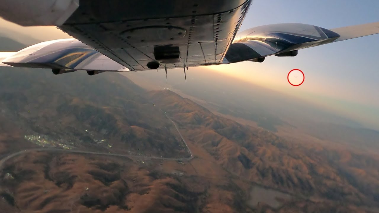 UFO Over the Gorman VORTAC? - YouTube