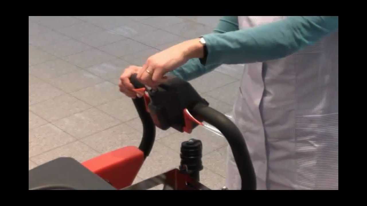 Mastercraft Cleanfix RA505 IBC Battery Auto Scrubber Dryer - YouTube