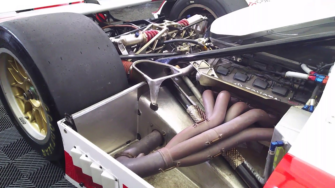 TOYOTA TS010 エンジン始動イベント③ - YouTube